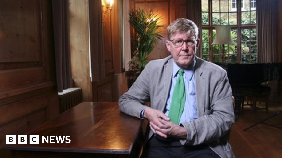 Alan Bennett working on new radio drama for BBC - BBC News