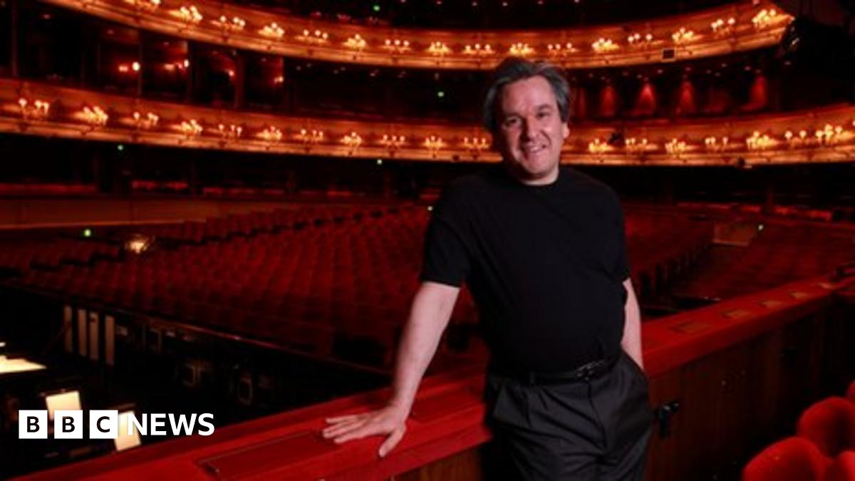 Royal Opera director questions singers' commitment - BBC News