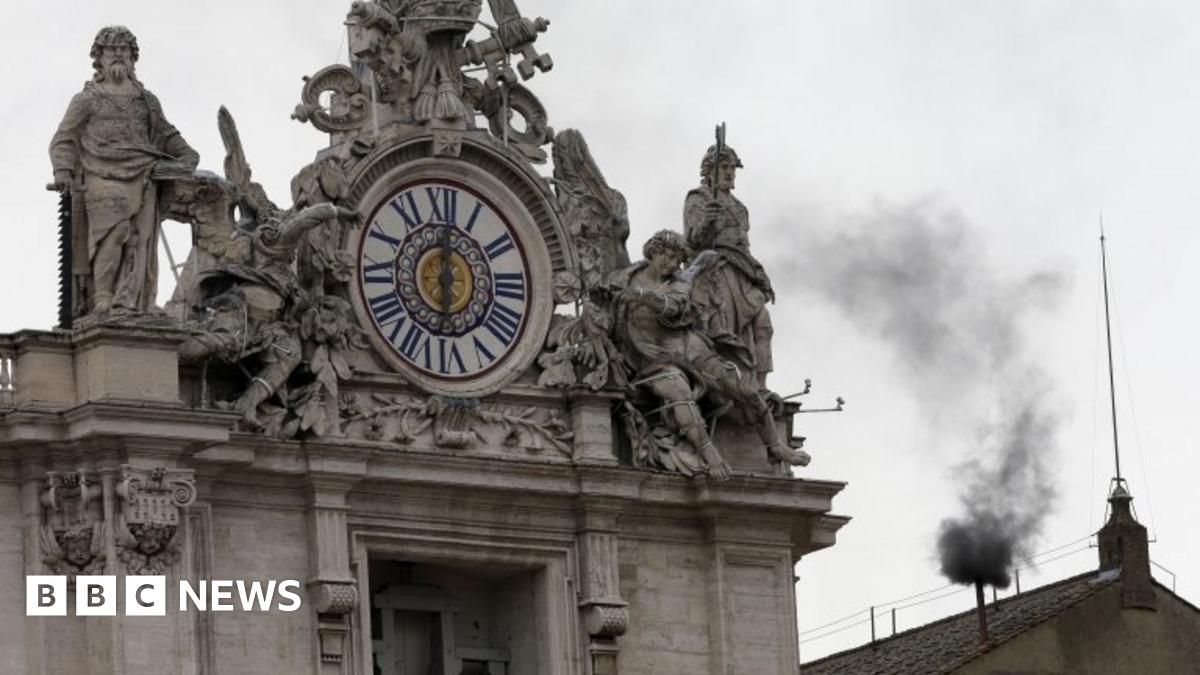 Rome conclave: Cardinals voting again on new pope - BBC News