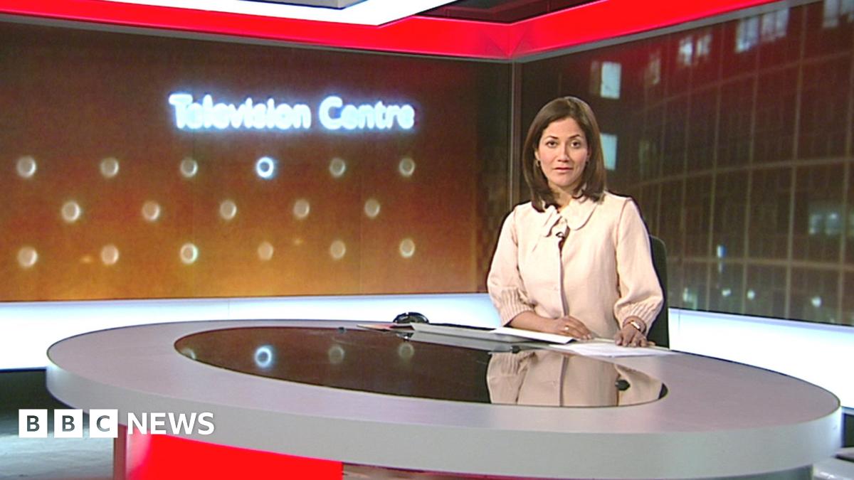 BBC TV Centre broadcasts last network news bulletins - BBC News