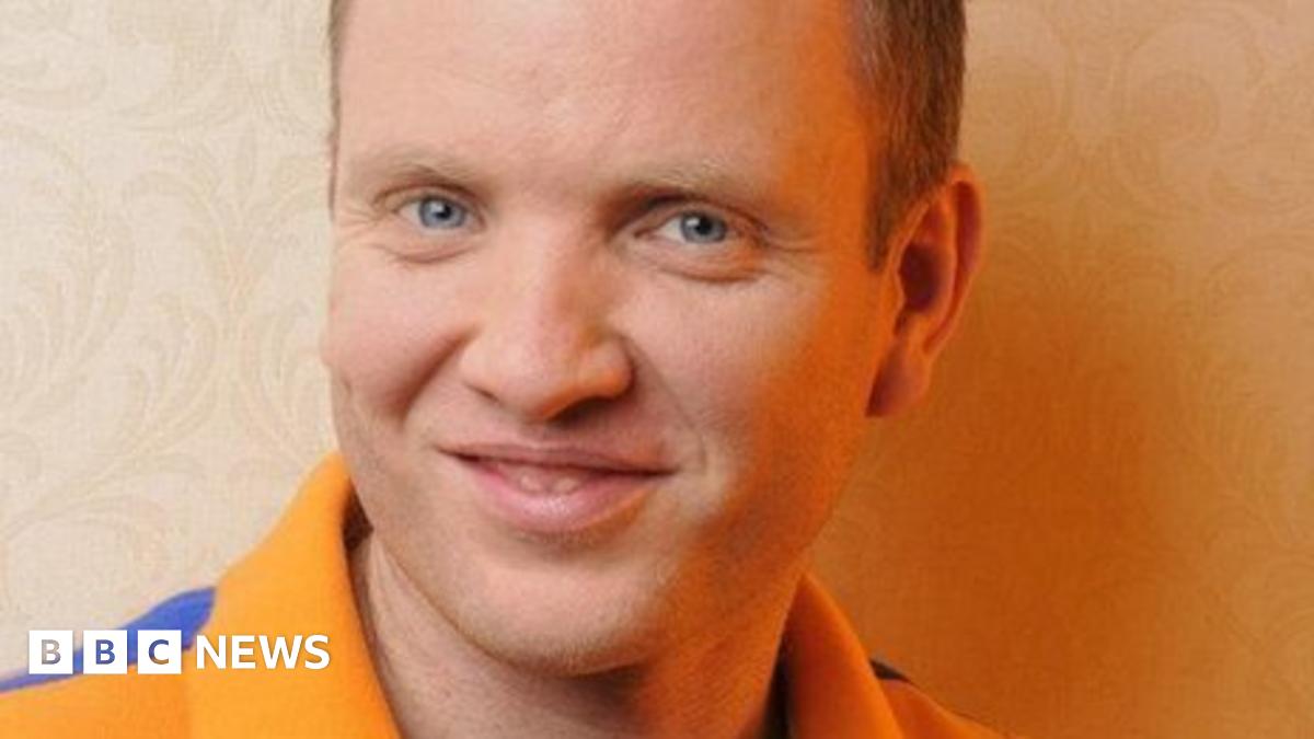 Dan Farr: The man behind Bristol's Make Fares Fair campaign - BBC News