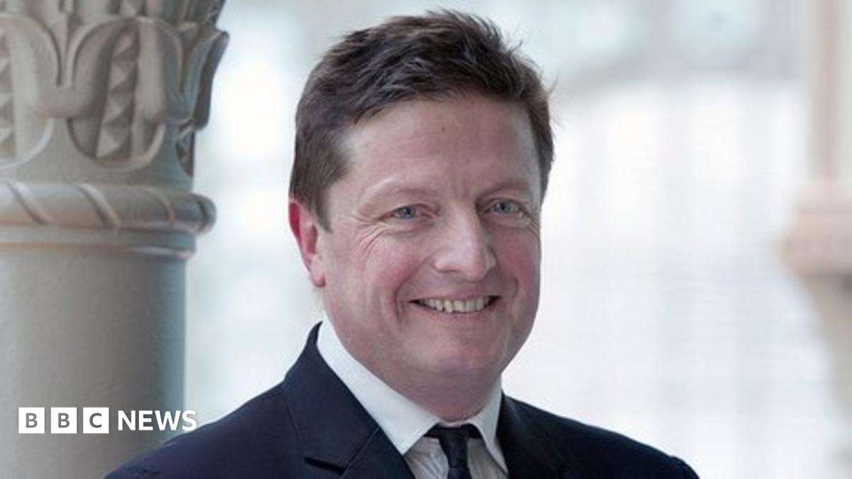 Royal Opera House appoints Tony Hall successor - BBC News