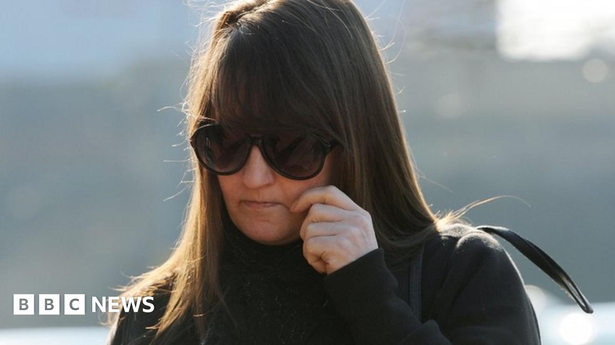 Bradford woman Amanda Hutton denies son's manslaughter - BBC News