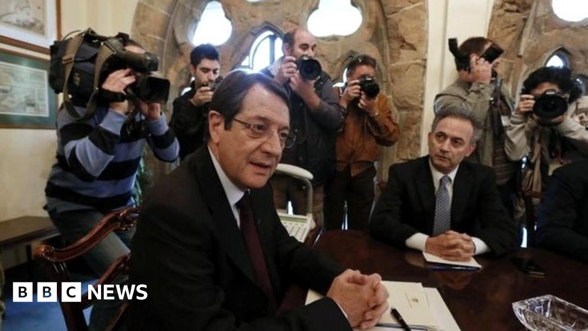 Cyprus crisis: Anxious Cypriots fear for future - BBC News