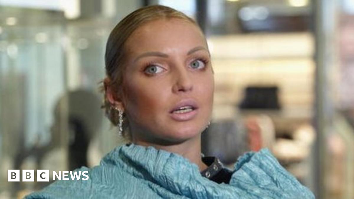 Bolshoi ballet was 'giant brothel' claims former dancer - BBC News