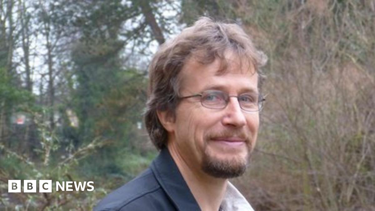 Source to Sea tree planting project for Cumbrian rivers - BBC News