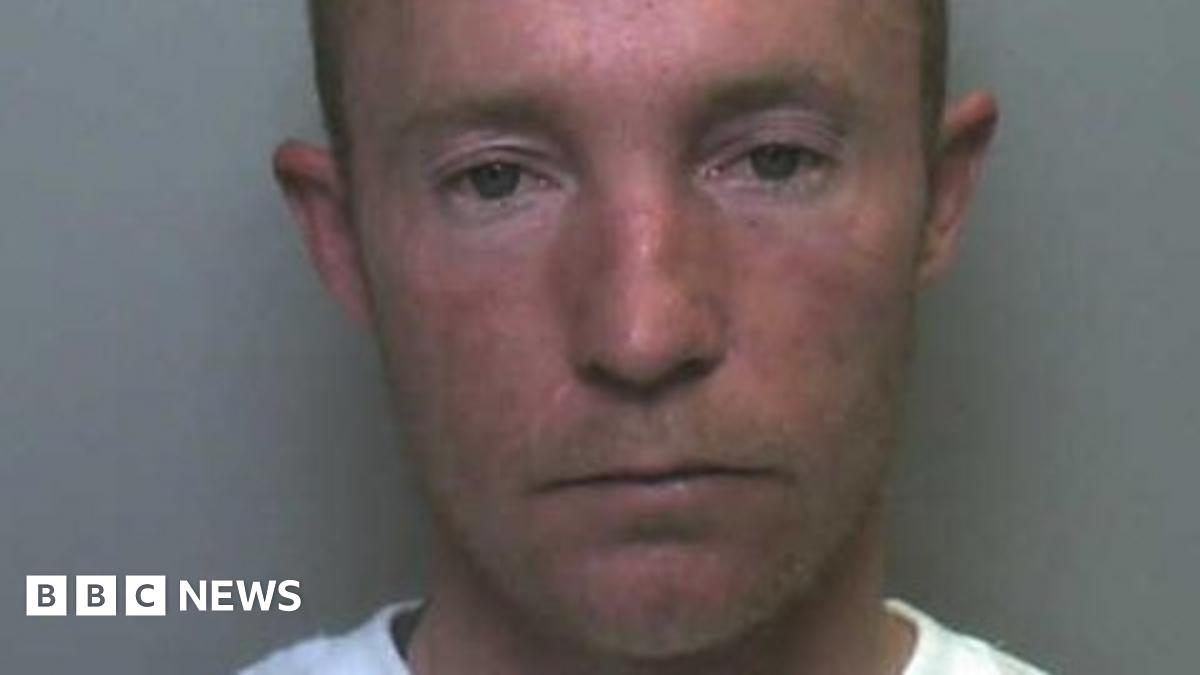 Bentilee stabbing: Lee Shaw guilty of murder - BBC News
