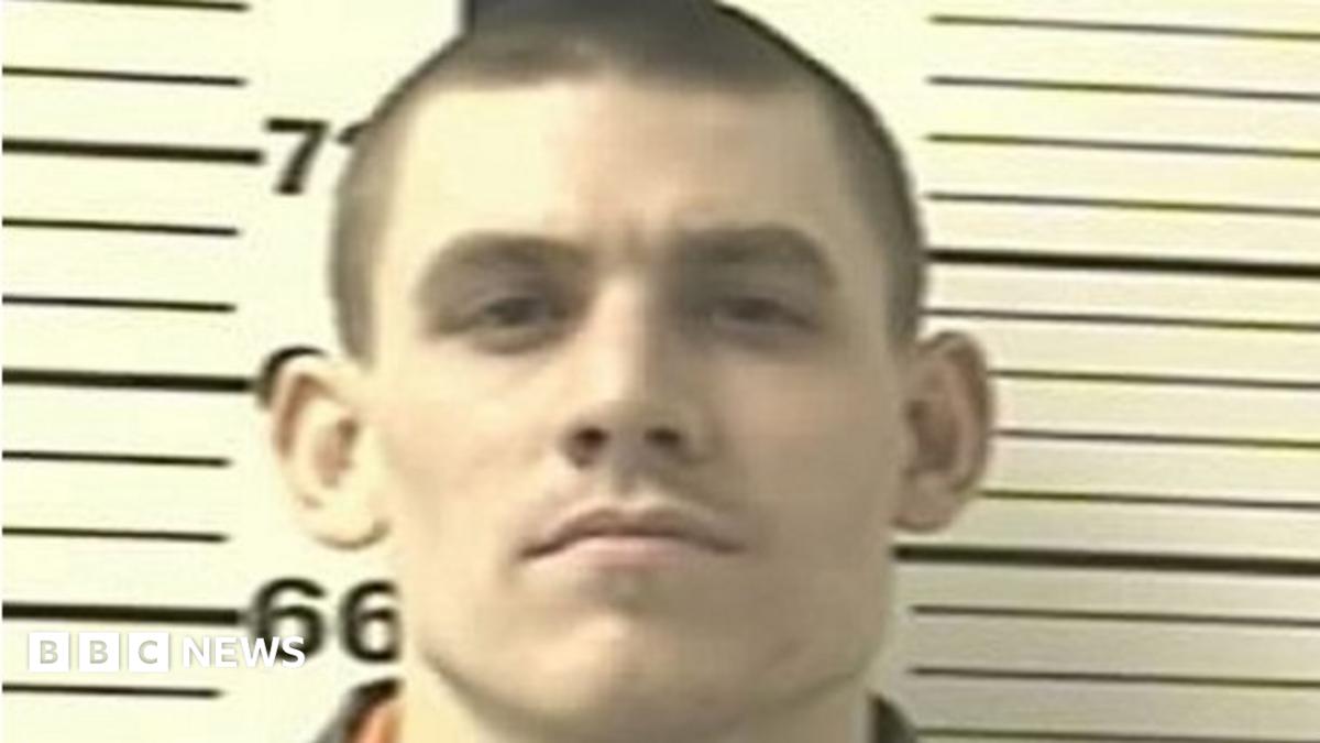 Evan Ebel linked to prison chief Tom Clements' death - BBC News