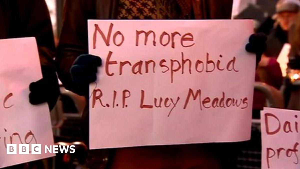 Media criticised over transgender teacher Lucy Meadows' death - BBC News