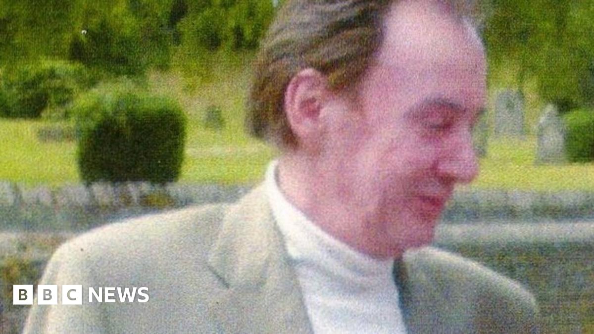 Carterton murder inquiry: Melvin Hillier was 'larger than life' - BBC News