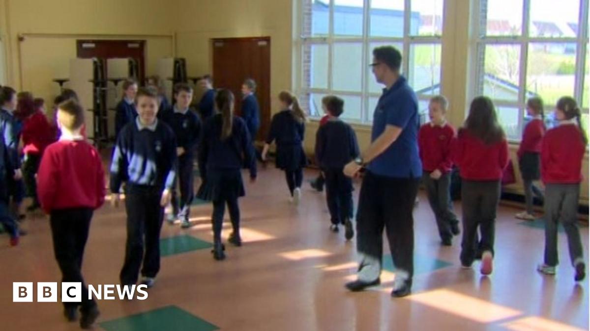 No barrier over Catholic and Protestant schools merger - BBC News