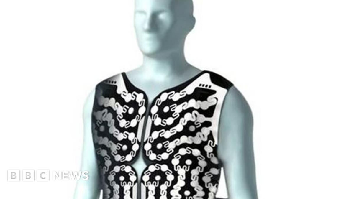 Electrode vest gives hope to heart rhythm patients - BBC News