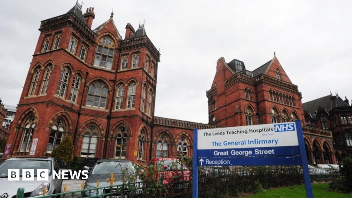 Leeds heart surgery death figures wrong, says cardiologist - BBC News