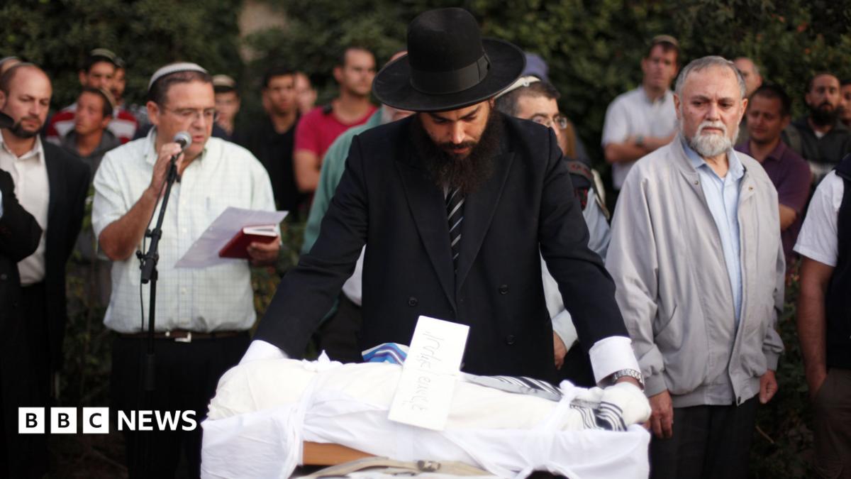 Palestinian stone thrower to appeal murder conviction - BBC News