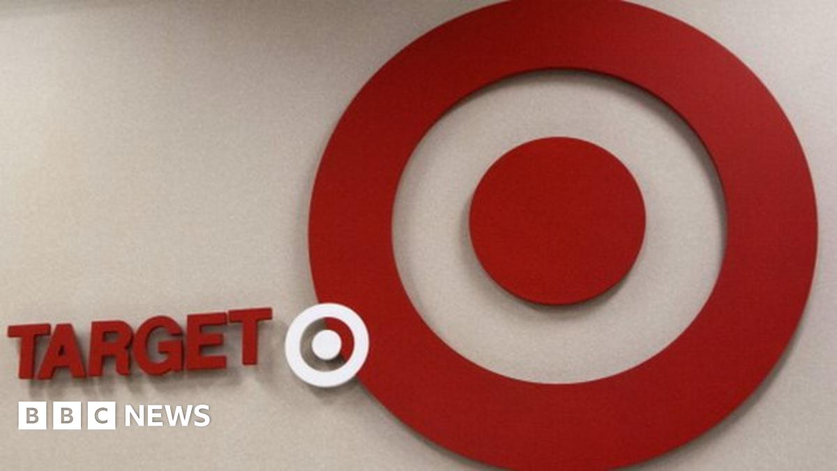 Target apologises for 'Manatee Gray' plus-sized dress - BBC News