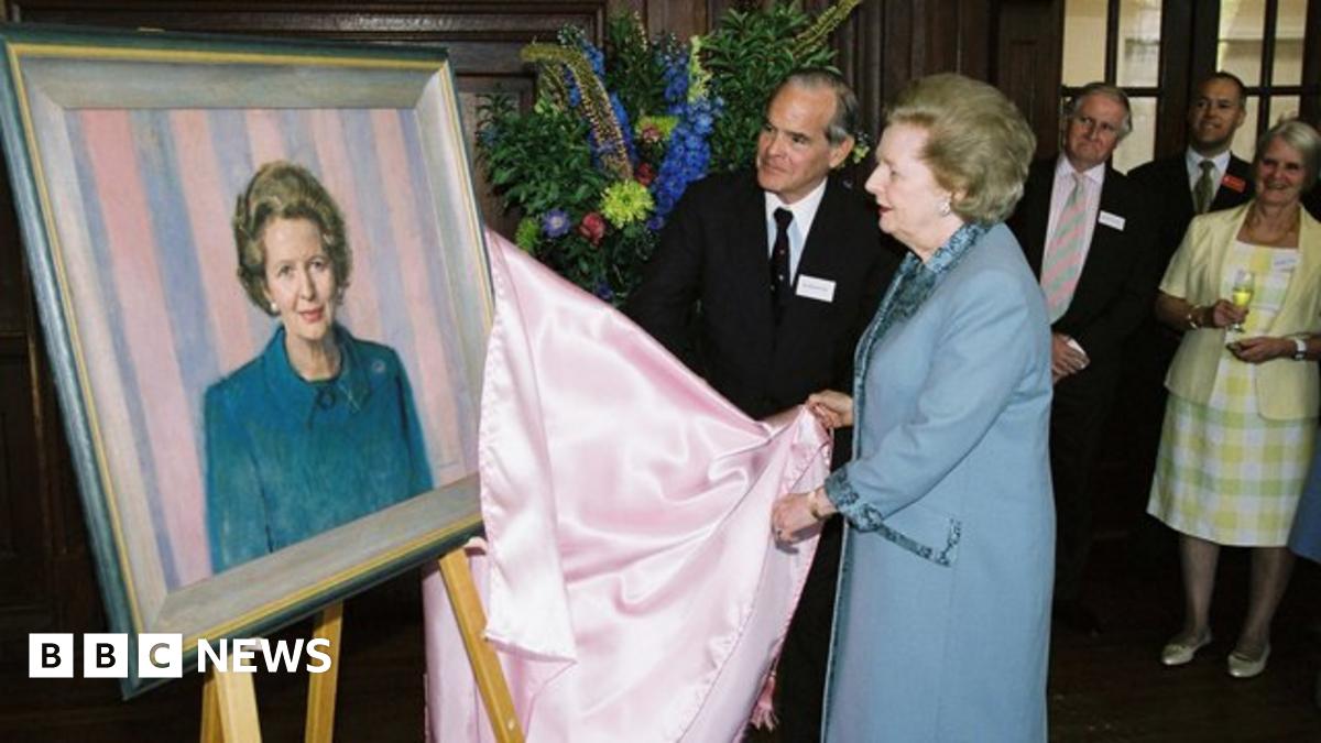 Margaret Thatcher's Oxford college to hold memorial event - BBC News