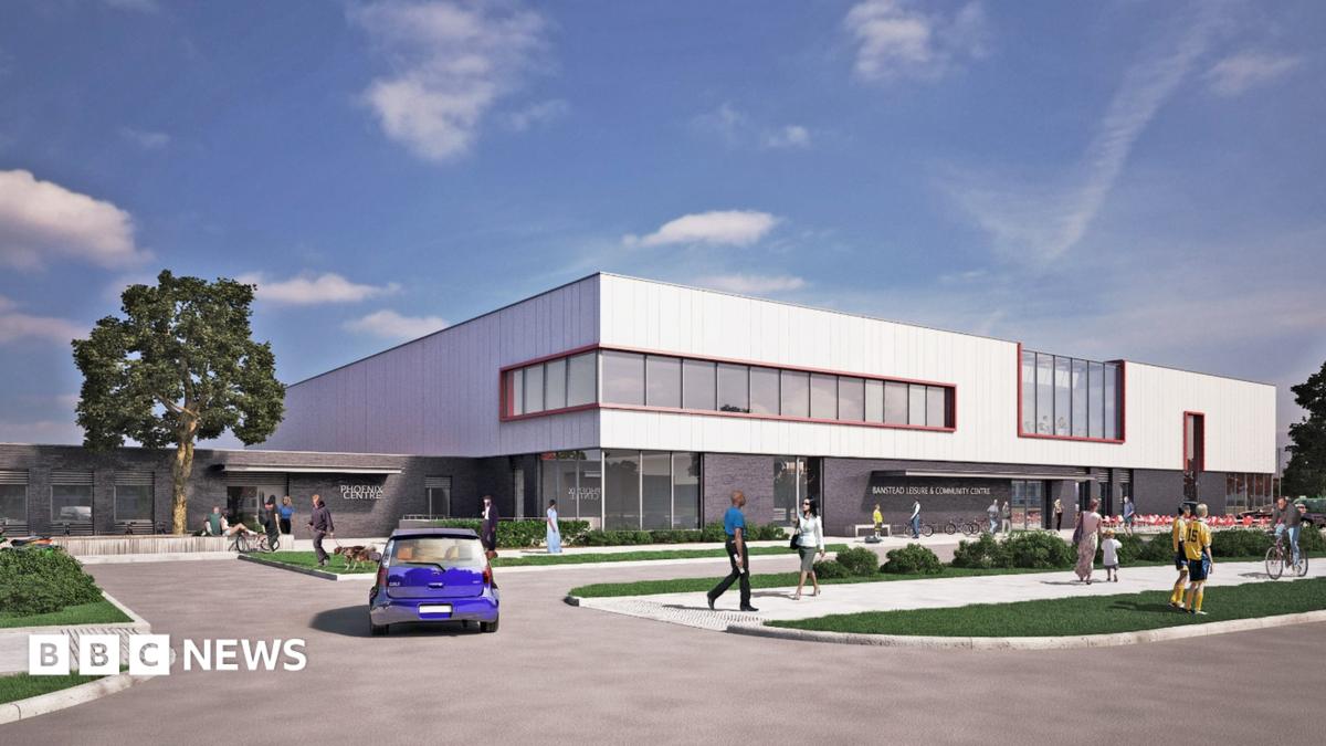 Banstead pool and homes plan approved - BBC News