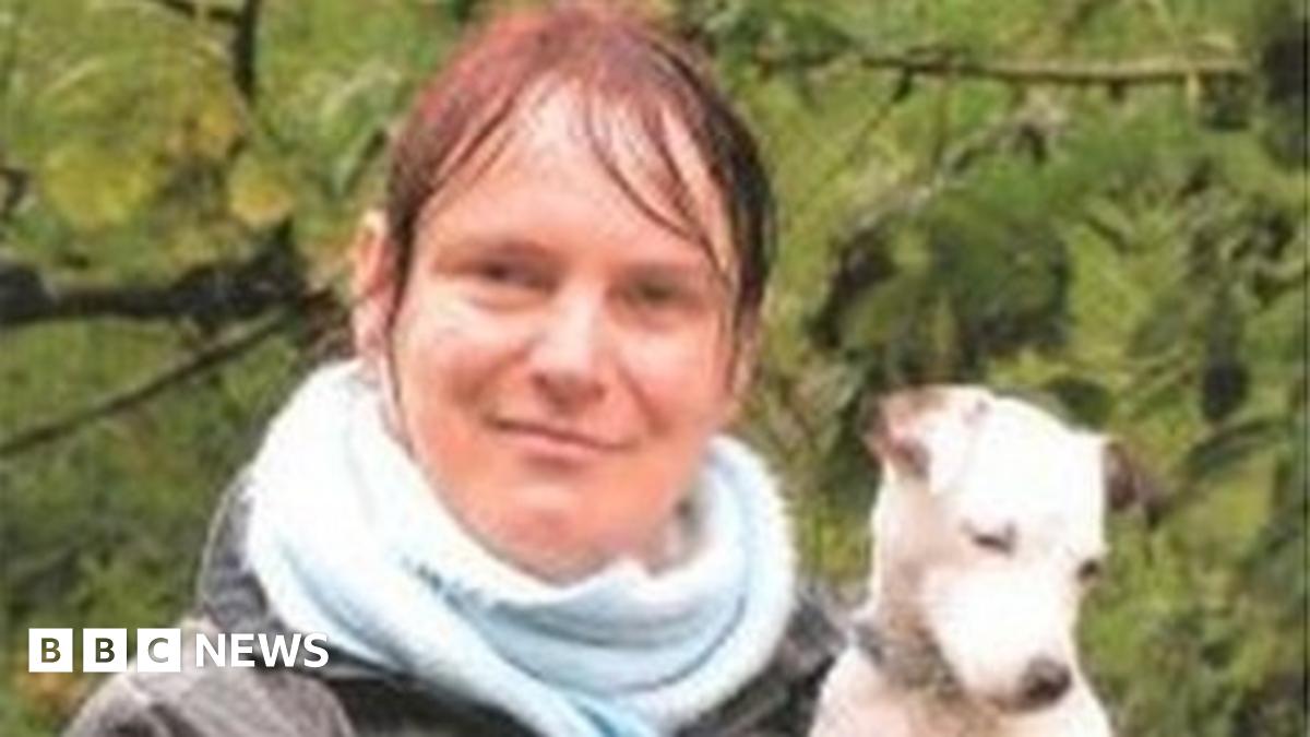 James Roy Simister guilty of murdering Debbie Simister - BBC News