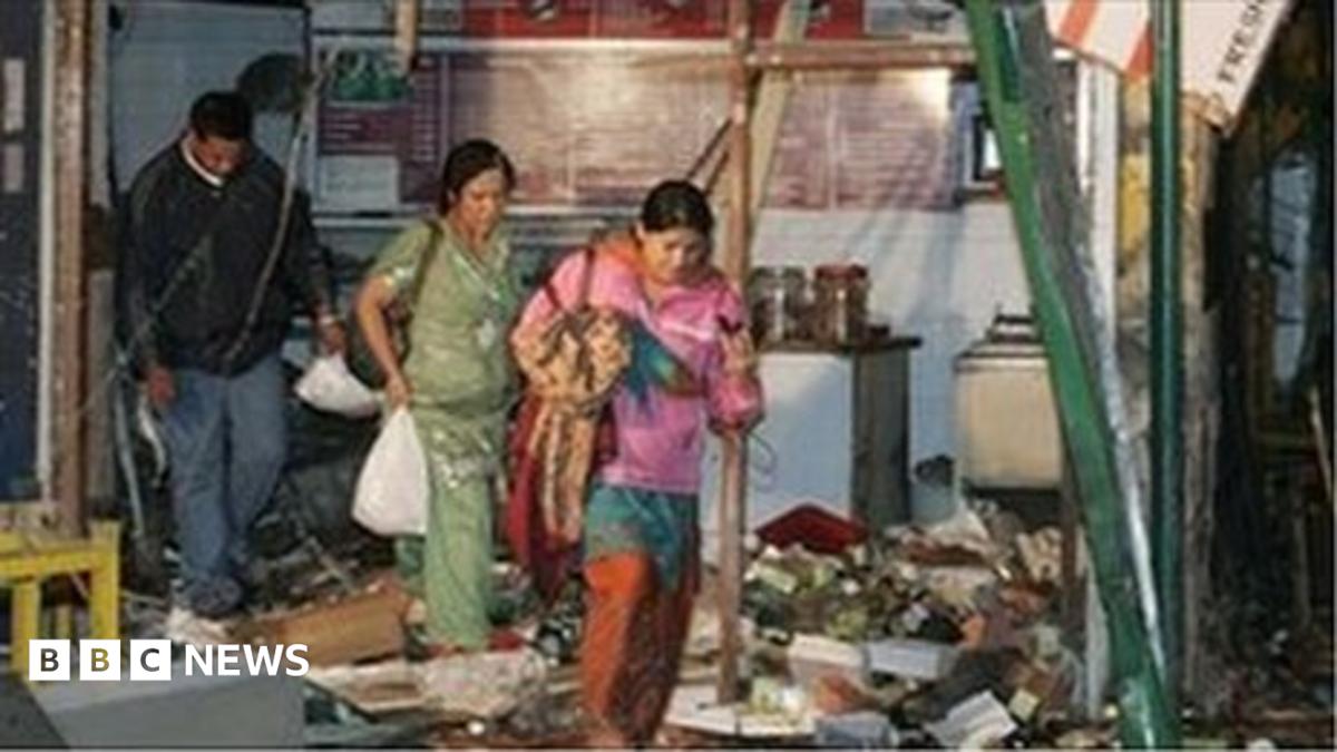 Death penalty for India Pune bakery blast man - BBC News