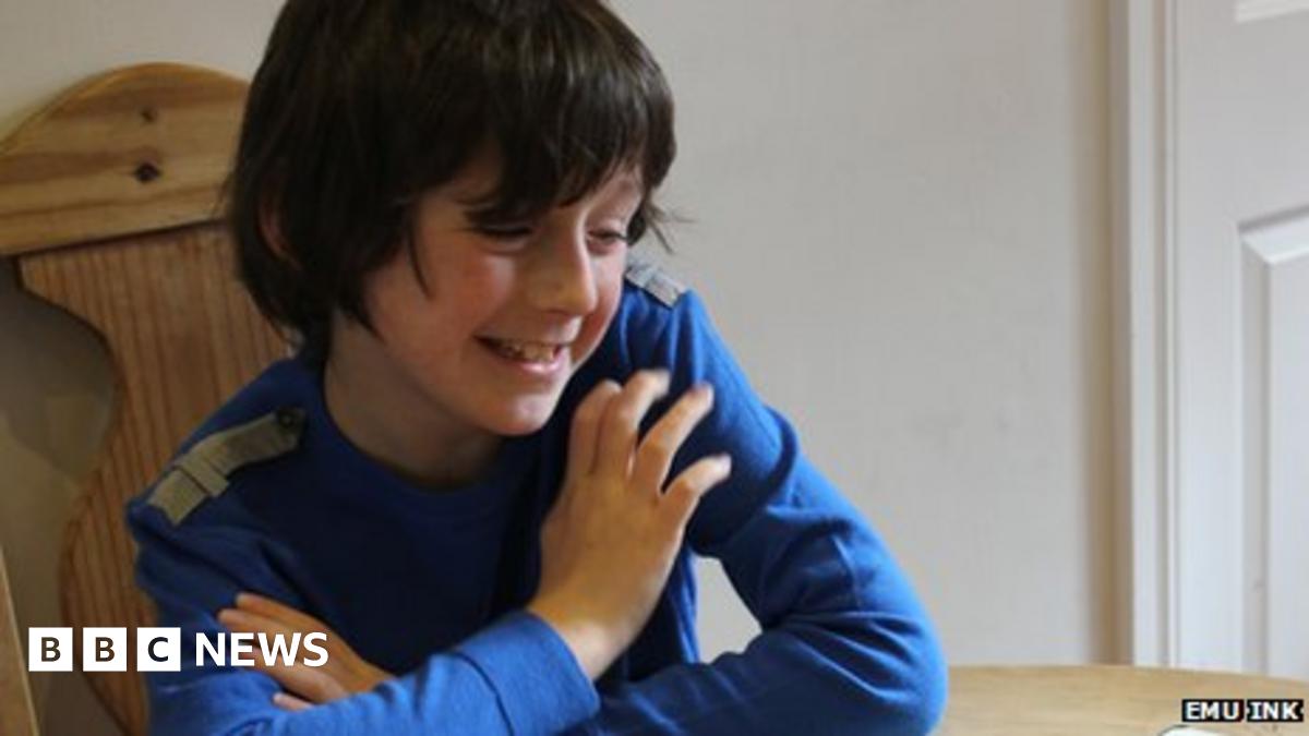 Nine-year-old Joe Prendergast bags dream book deal - BBC News