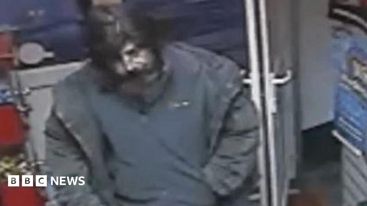 John Roberts murder inquiry: last sightings sought - BBC News