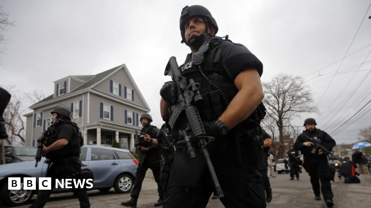 Boston bombings: Timeline of manhunt - BBC News