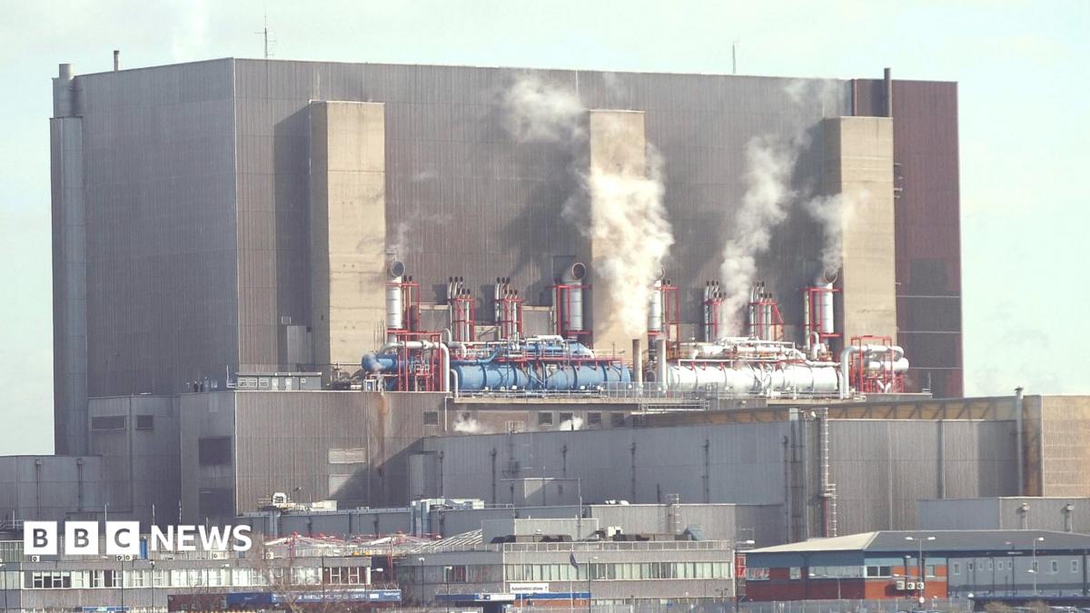 Hartlepool Power Station fire: Probe after oil leak in turbine tackle ...