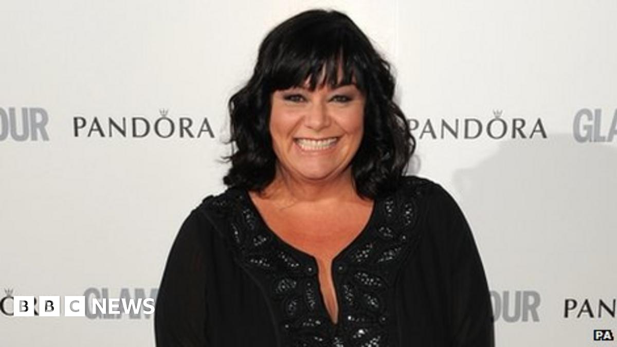 Comedian Dawn French marries for second time - BBC News