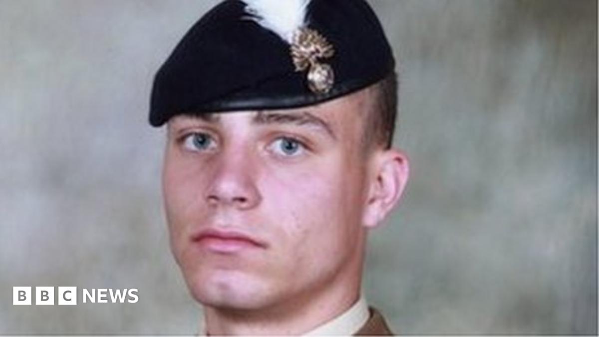 Manchester soldier's killer admits knifing in Cyprus - BBC News