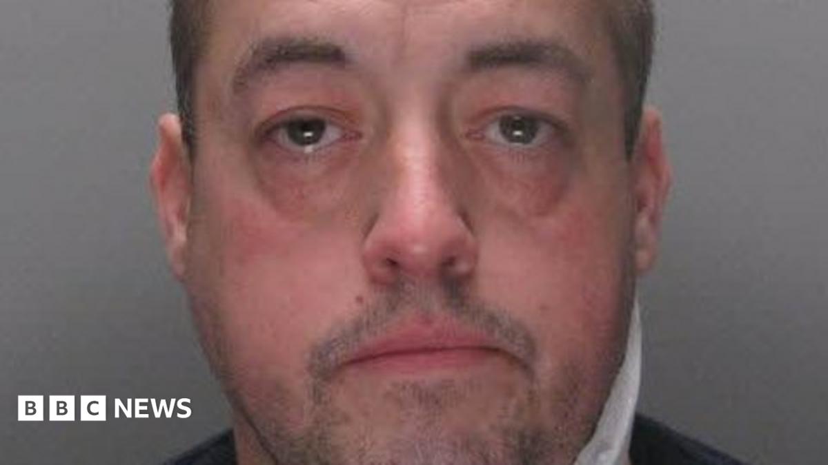 Peter Edward Yorke jailed for Christmas Eve murder - BBC News