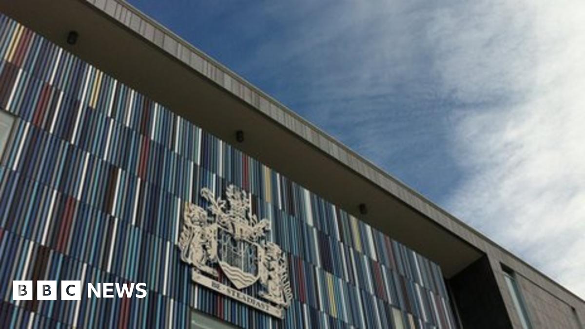 Doncaster council to be stripped of children's services - BBC News