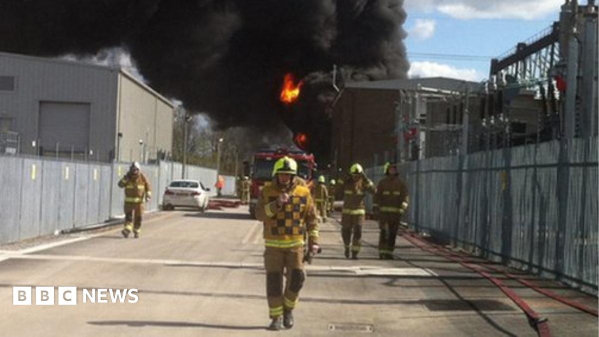 Fire at electricity substation in East Yorkshire - BBC News