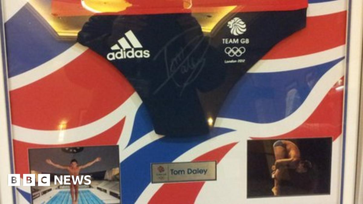 London 2012 auction sees Tom Daley trunks sold for £540 - BBC News