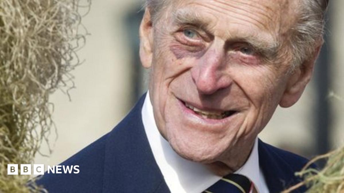 Duke of Edinburgh 'well' despite eye colouring - BBC News