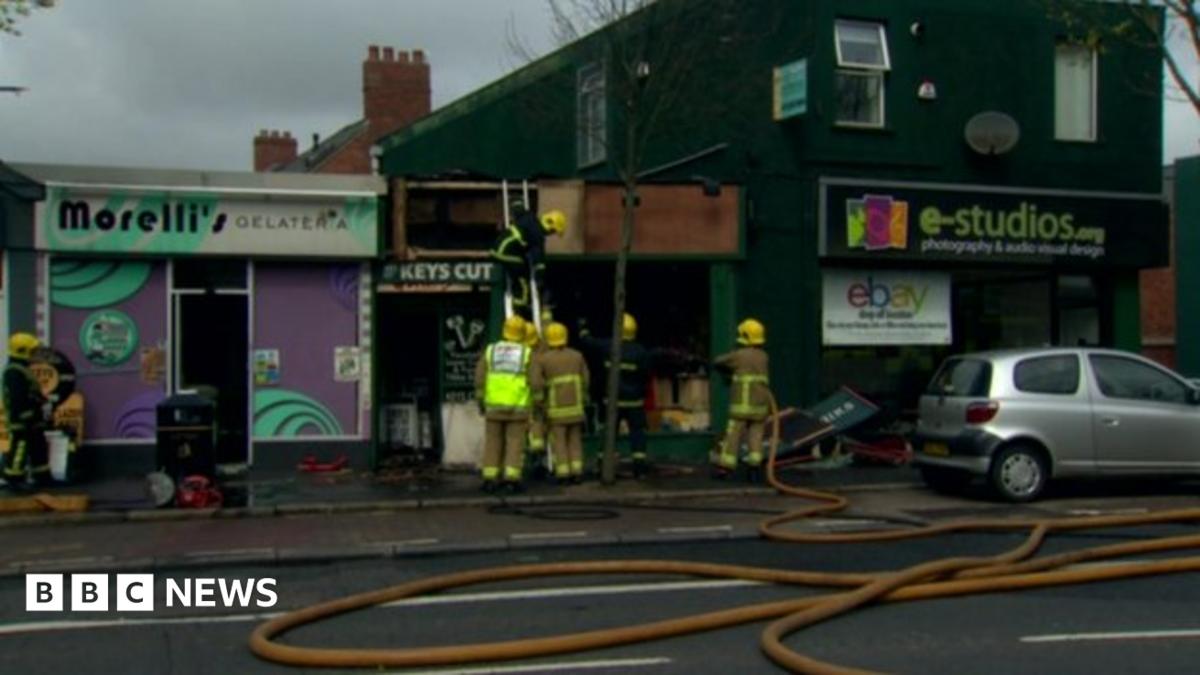 Belfast shoe repair shop is damaged in fire - BBC News
