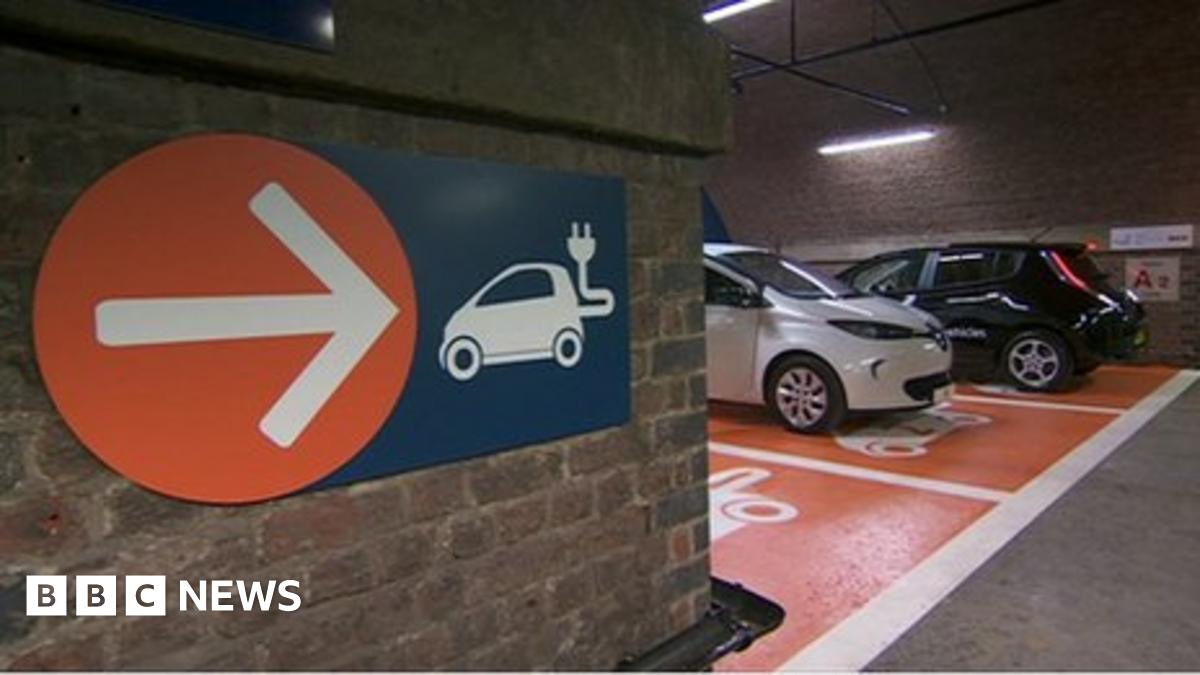 Greater Manchester launches electric vehicle scheme - BBC News