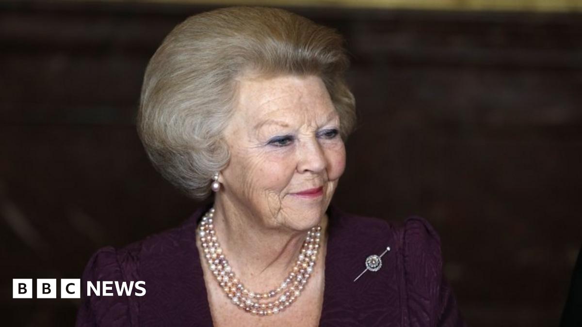 The Netherlands' love and respect for Beatrix - BBC News