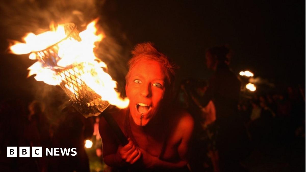 In pictures: Beltane Fire Festival - BBC News
