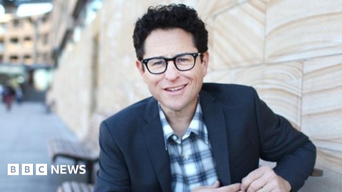 JJ Abrams: Star Wars a 'once in a lifetime opportunity' - BBC News
