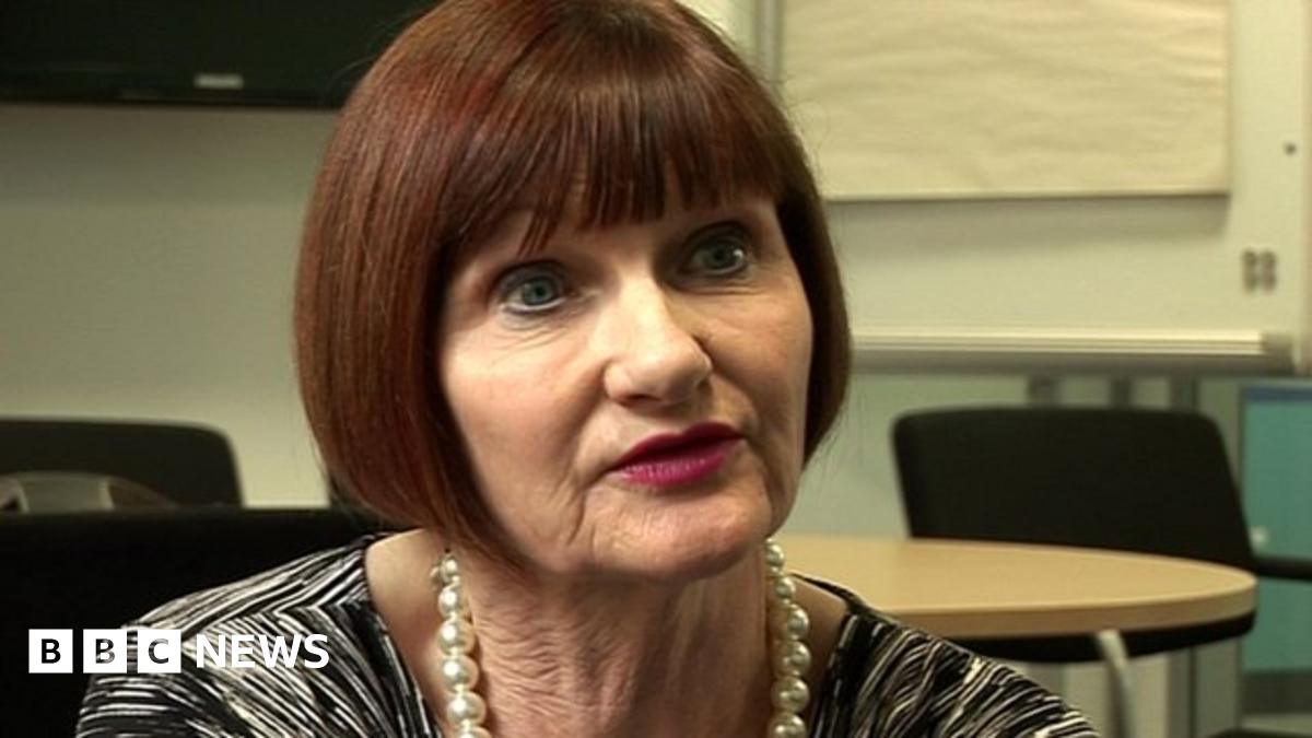 Case against NHS manager Dame Barbara Hakin to be reviewed - BBC News