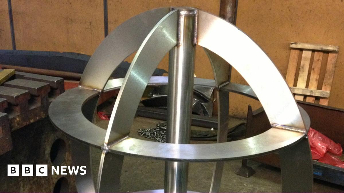 Claxton Engineering deaths memorial design by Stanton father - BBC News