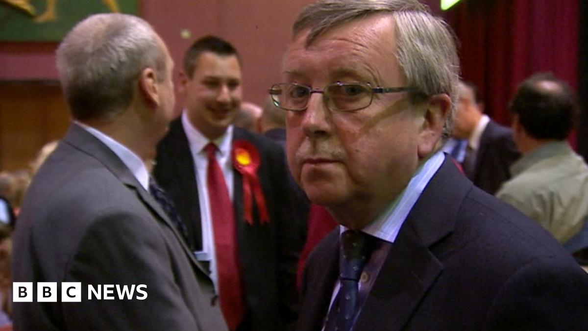 Warwickshire elections 2013: Conservatives lose control - BBC News