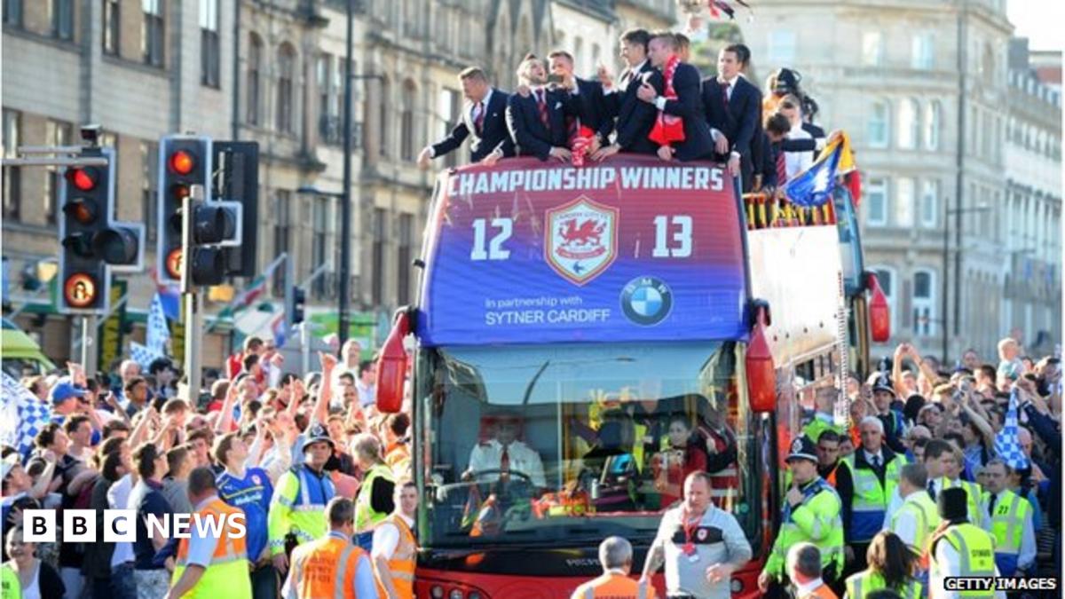 Cardiff City: Thousands cheer players at Championship celebrations in ...