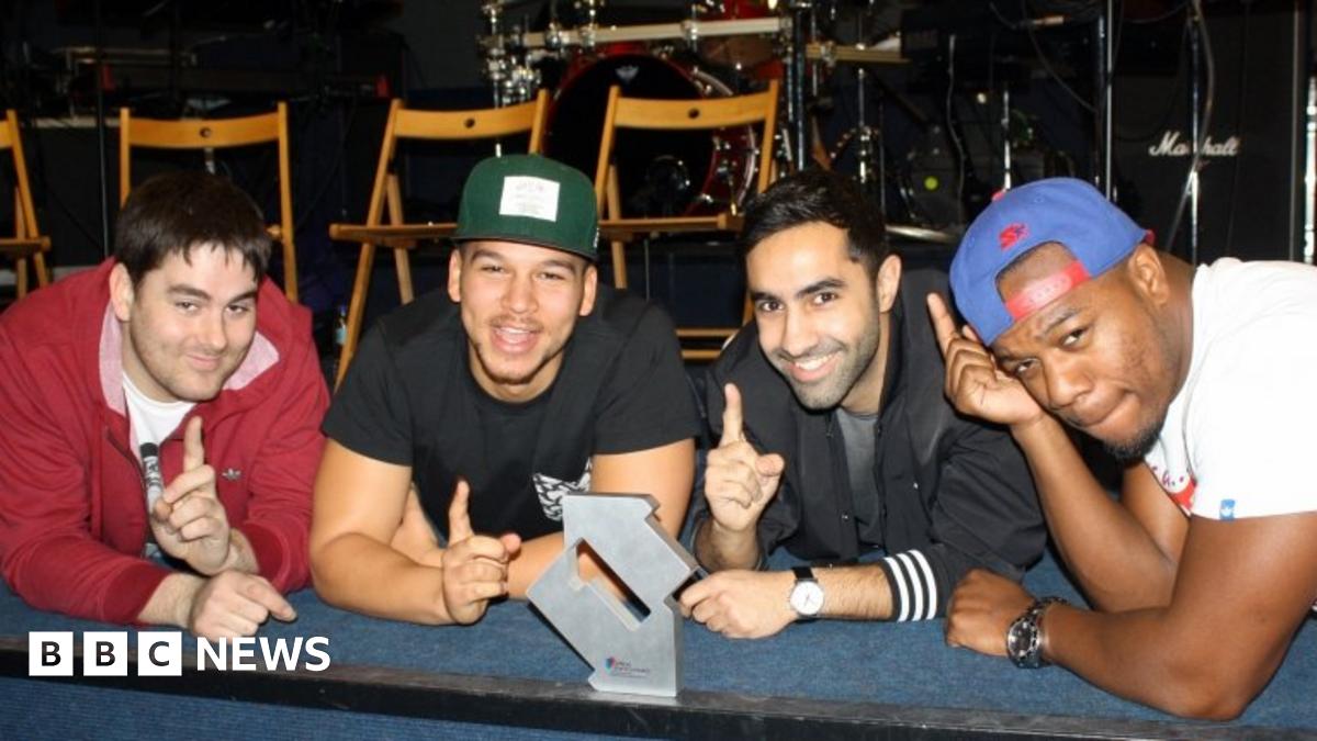 Rudimental's debut Home tops album chart - BBC News