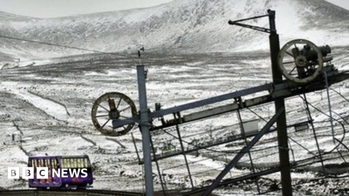 Change to Cairngorm funicular top station walks approved - BBC News