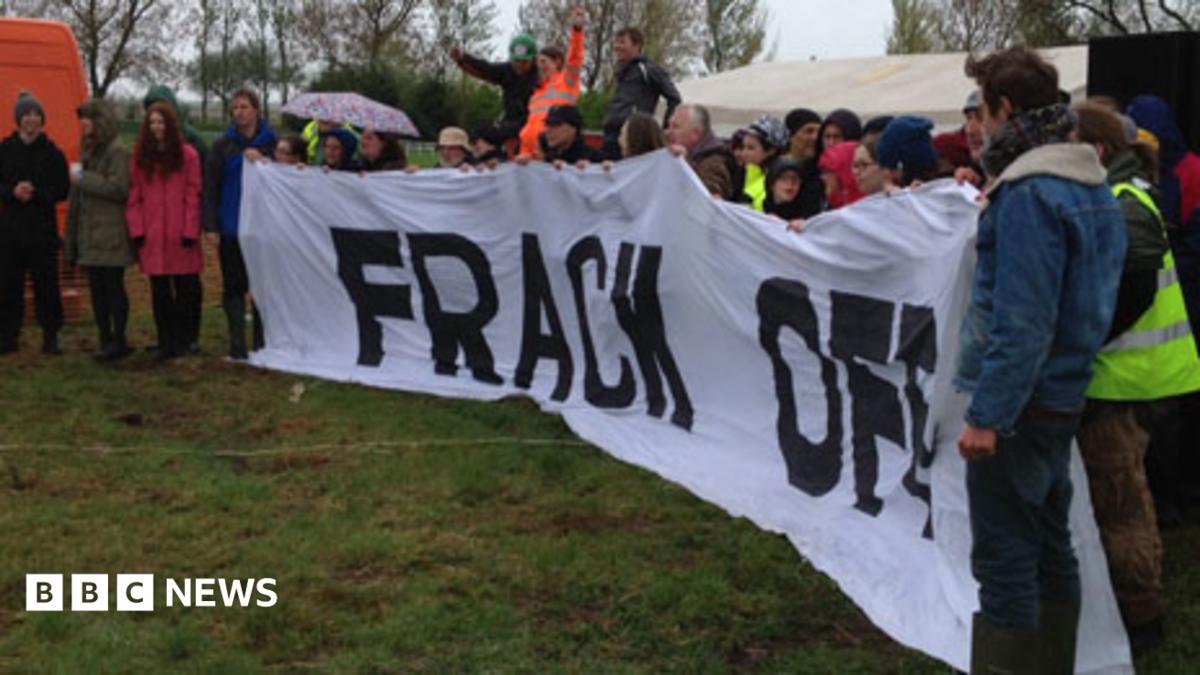 Anti-fracking protest camp set up near Tarleton, Lancashire - BBC News