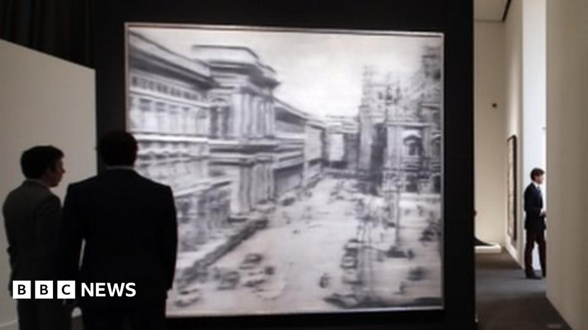 Richter painting breaks record for living artist - BBC News