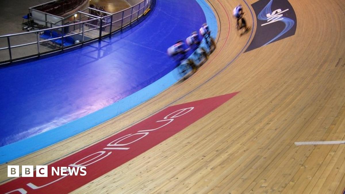 Velodrome plans for Middlemoor Water Park in Somerset - BBC News