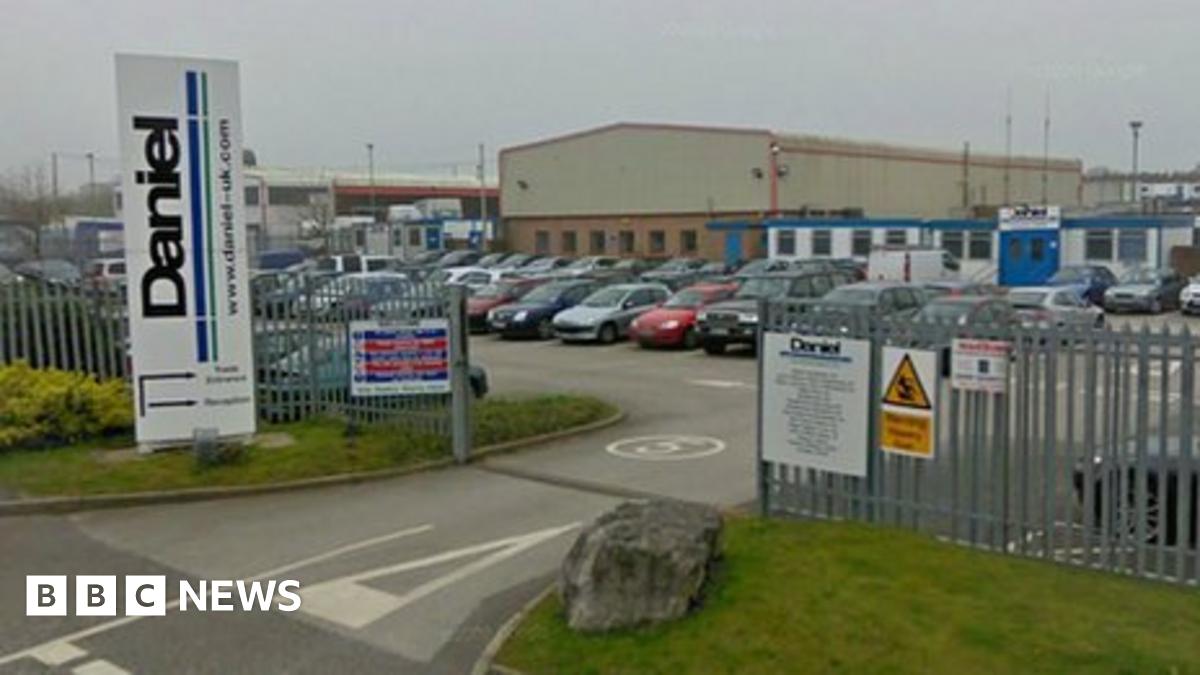 Daniel Contractors goes into administration - BBC News