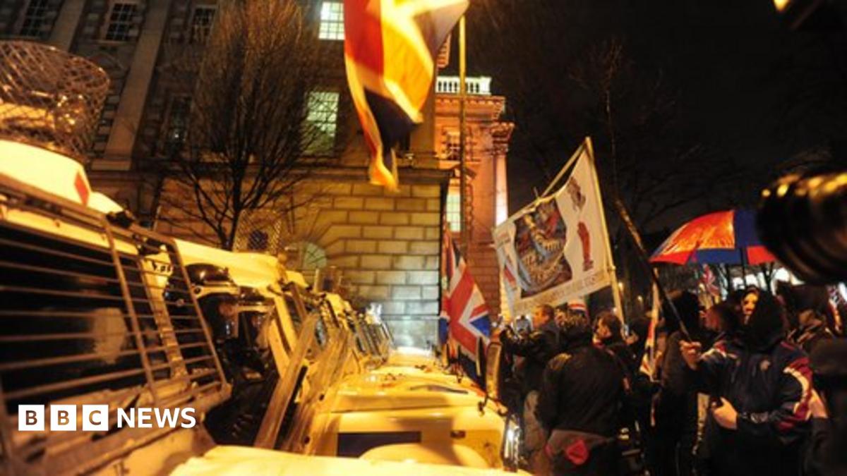 Cardiff talks not about brokering parade deal: PSNI - BBC News